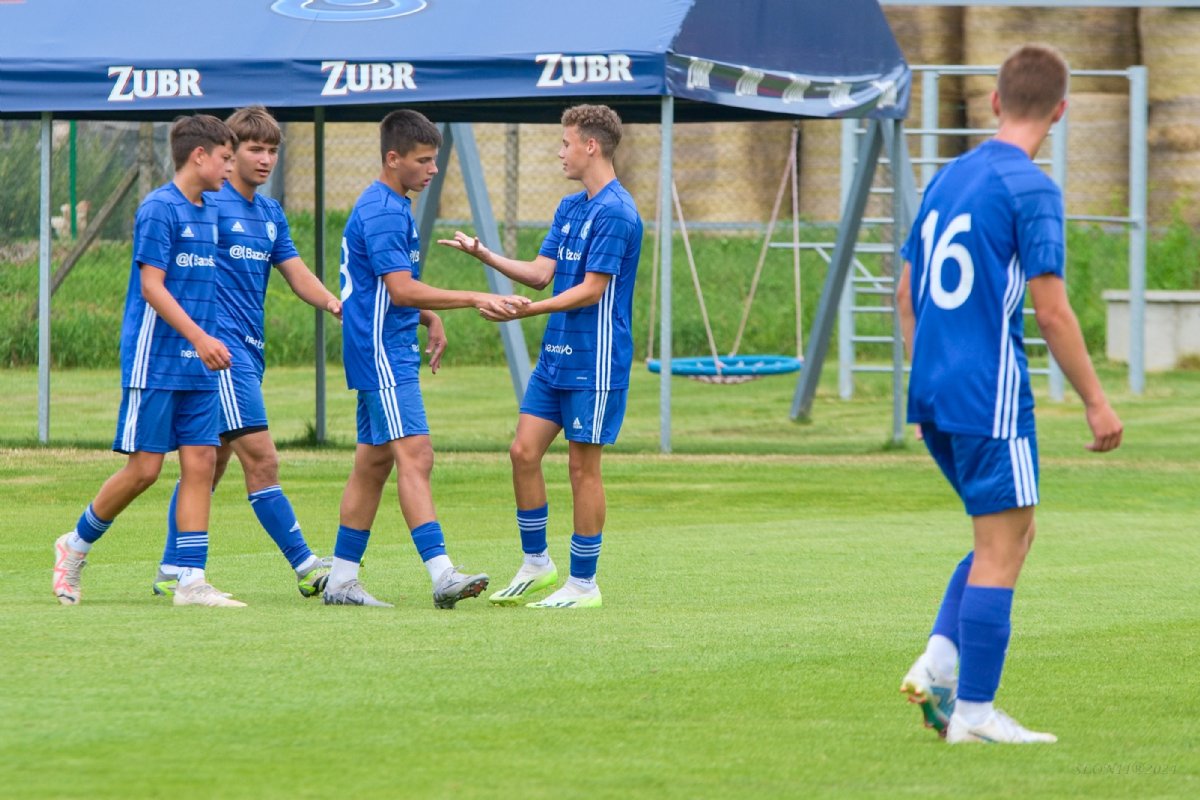 Šestnáctka po další výhře vede tabulku! Svratka U17 – Sigma U16 1:4 | SK Sigma Olomouc